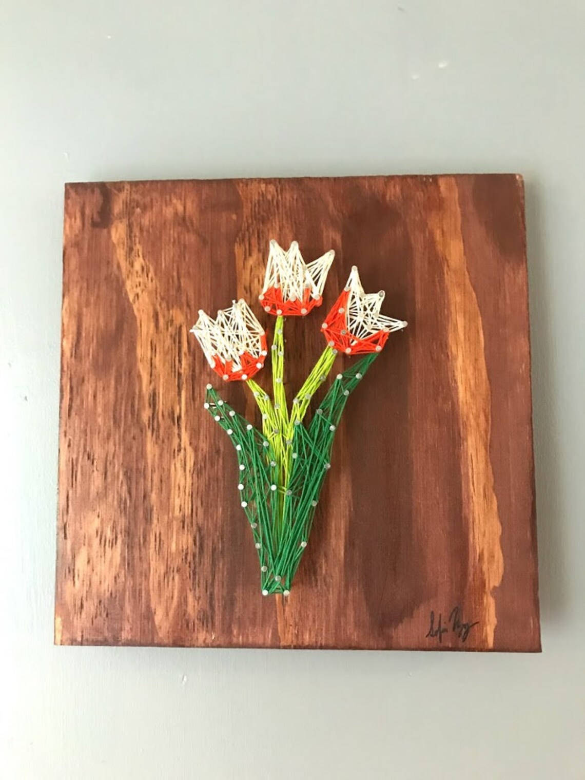Red and White Tulip String Art - Etsy