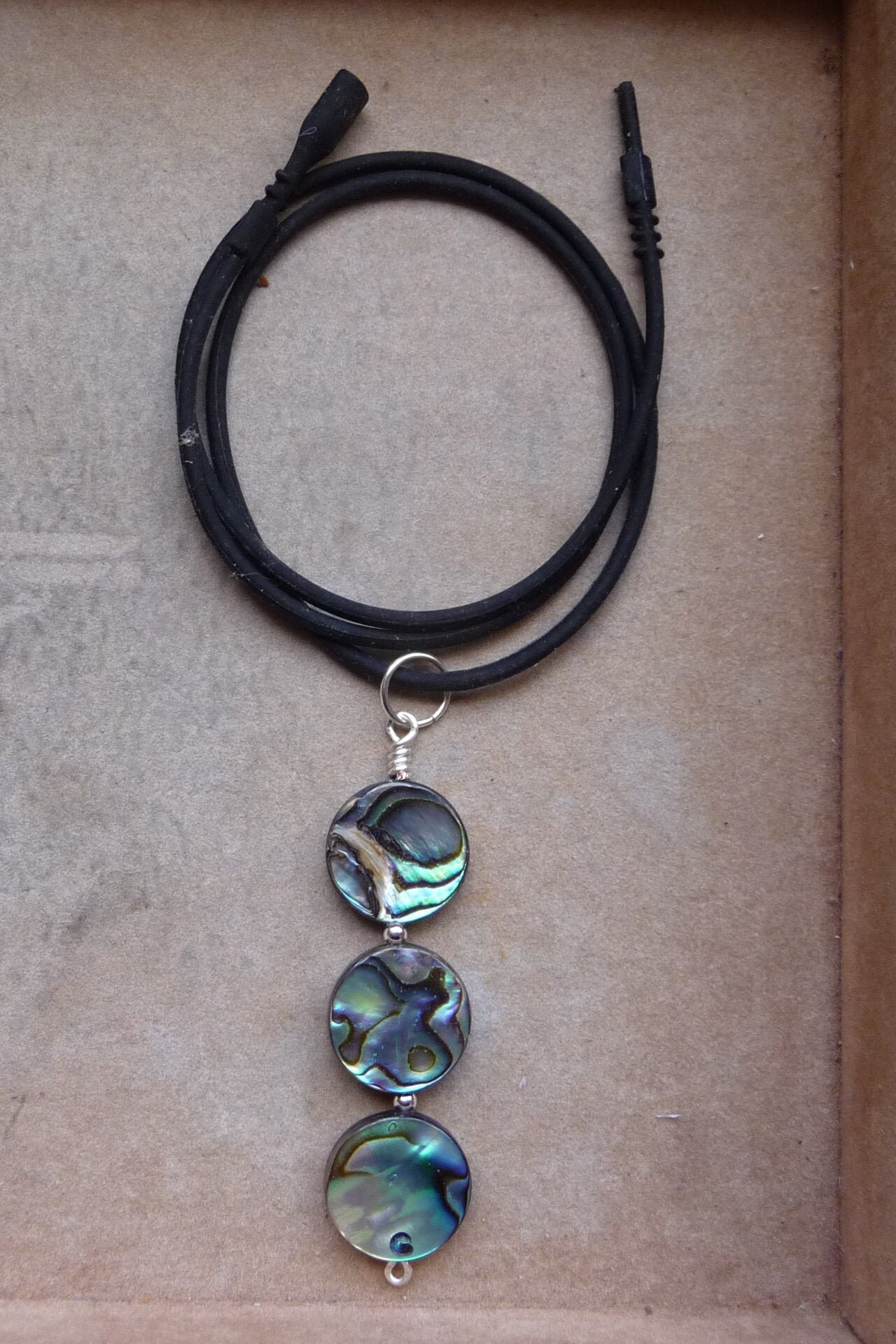 Paua Shell Bead Pendant Necklace - Etsy.de