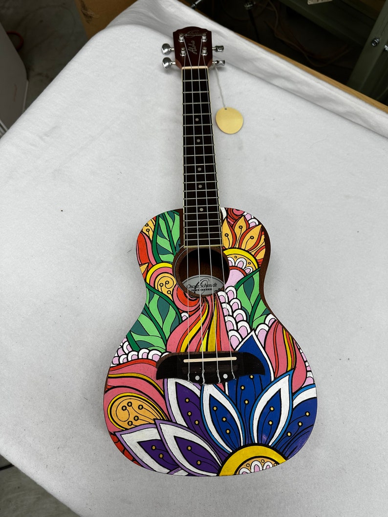 Engraved "abstract Flower" Ukulele - Etsy