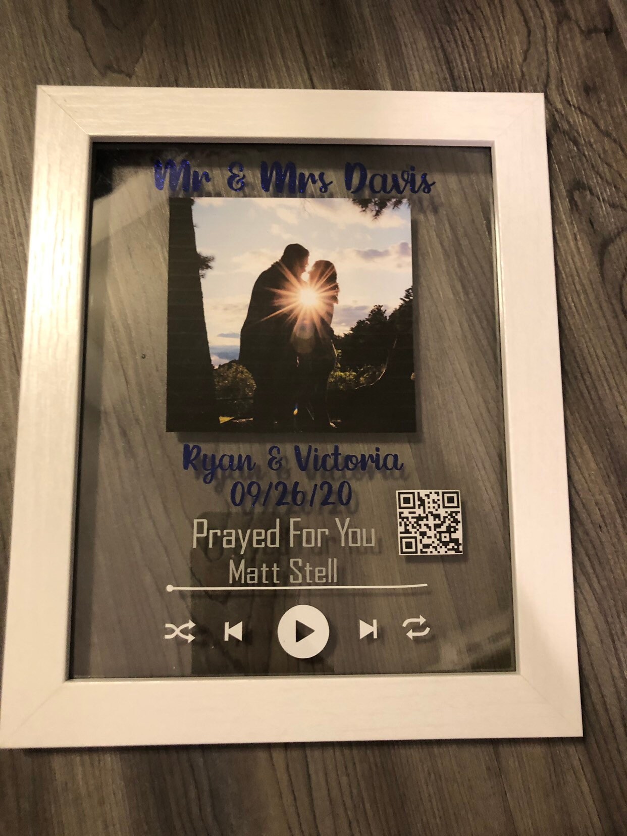Personalized Floating Frame with Music QR Code Song frame | Etsy