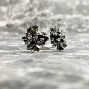 Ring "iris". Handmade. the Size is Adjustable - Etsy