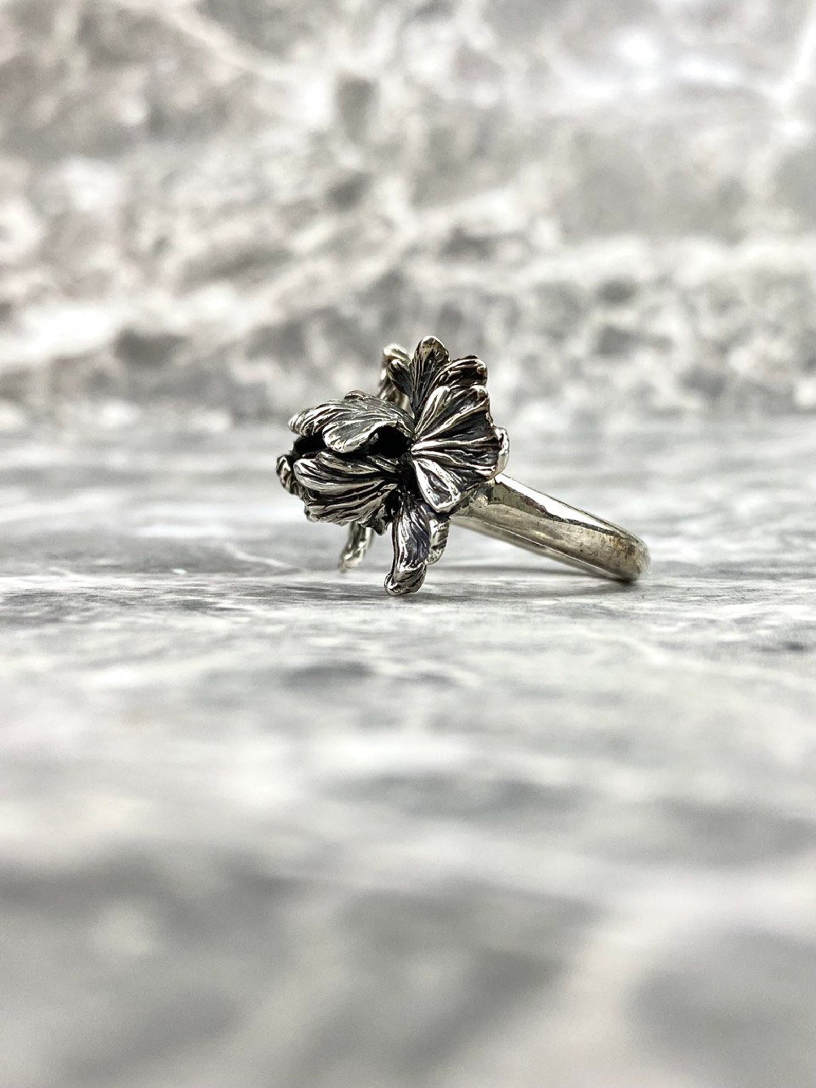 Ring "iris". Handmade. the Size is Adjustable - Etsy
