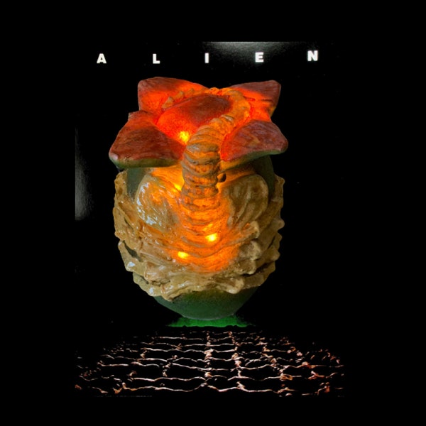 Xenomorph Lamp - Etsy