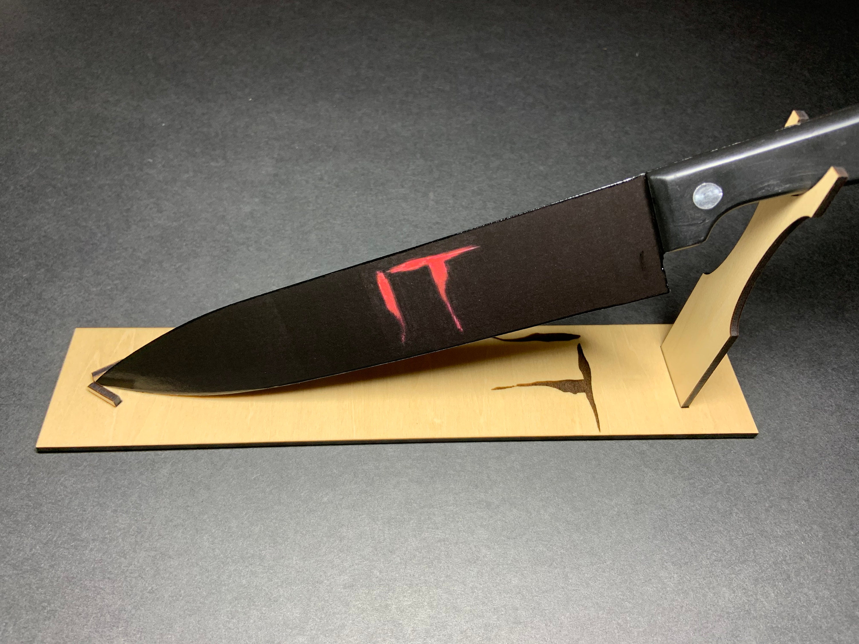 IT 2018 Penny Wise Knife With/Without Laser Engraved Stand | Etsy