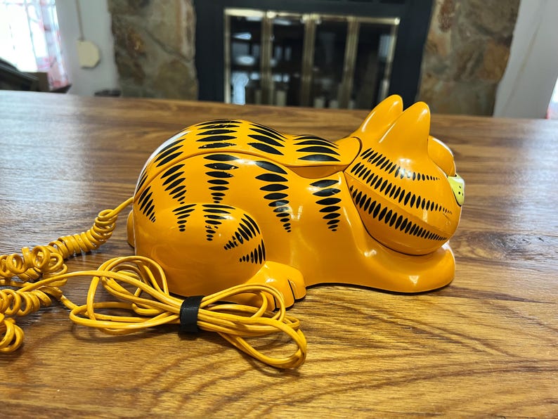 Vintage Tyco Garfield Landline Telephone, Eyes Open and Close, WORKS ...