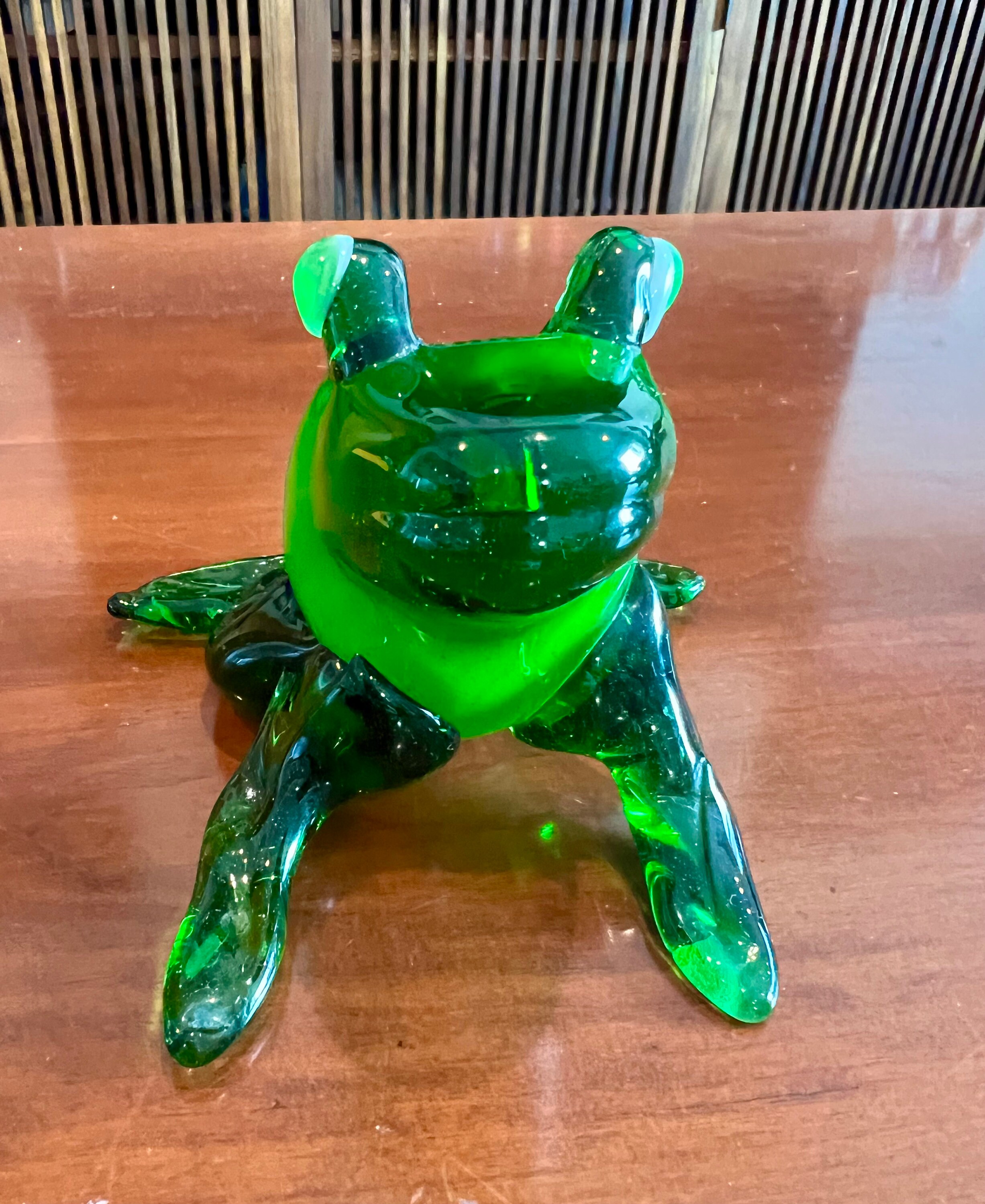 MCM Hand Blown Glass Frog, Stunning Green Art Glass Frog, Made in ...
