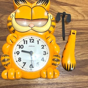 Rare Vintage 70s Sunbeam Garfield Pendulum Wall Clock, Garfield Wall ...