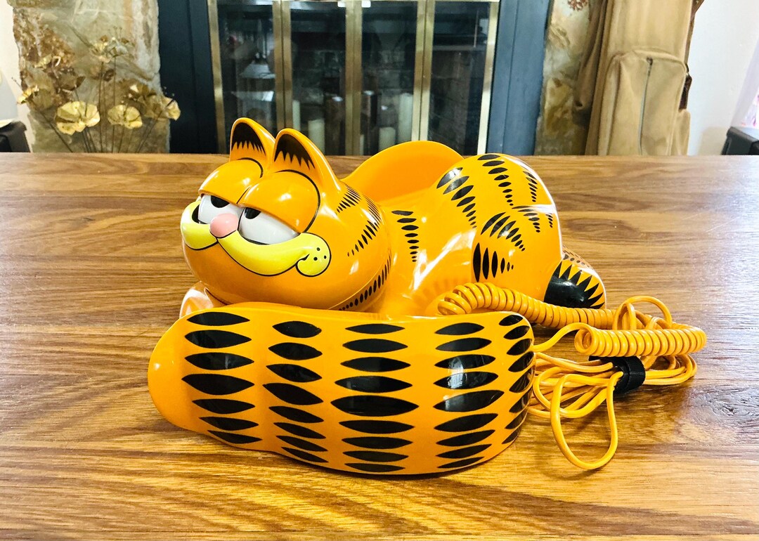 The PURRFECT Vintage Tyco Garfield Landline Telephone, Excellent ...