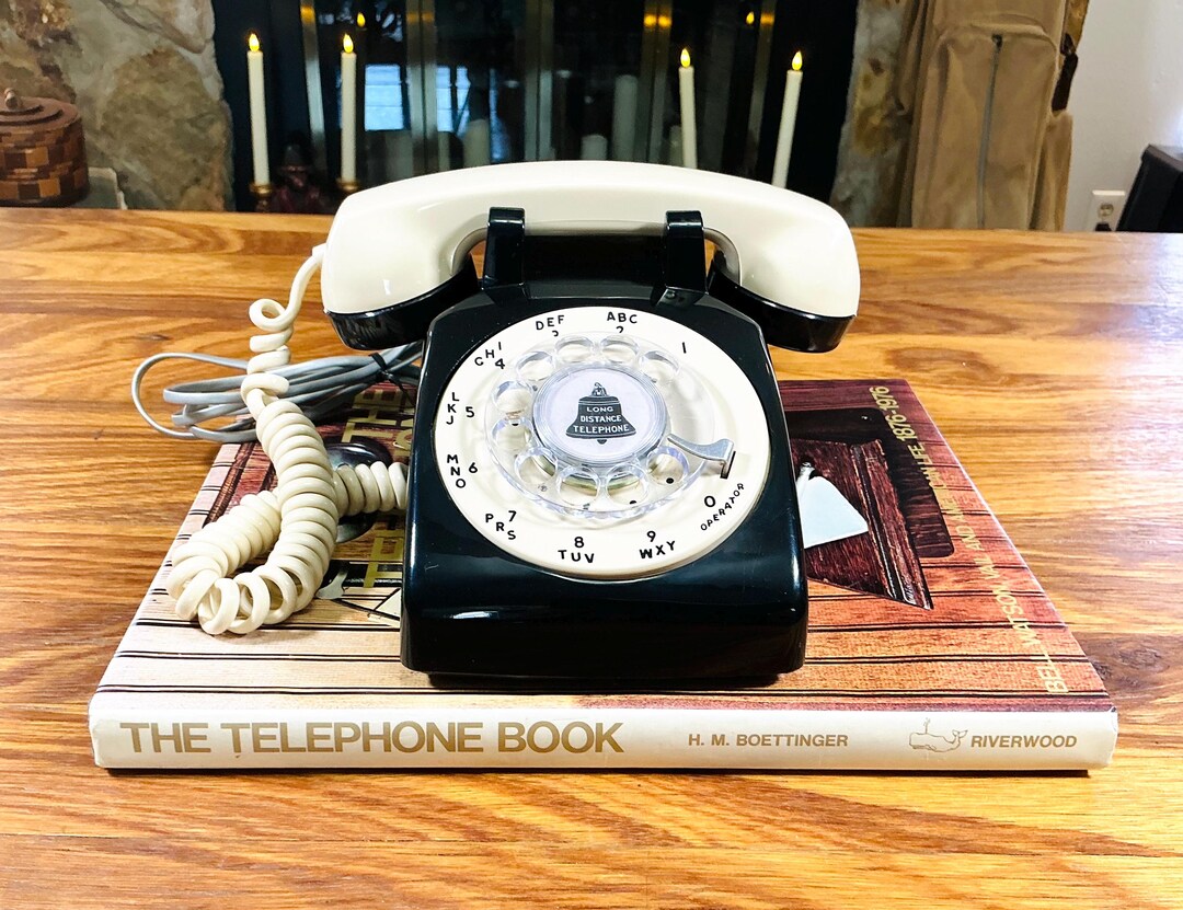 Vintage Stromberg Carlson Black and Tan Rotary Dial Phone, WORKS, Retro ...