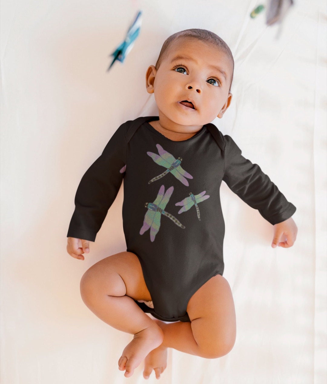 Bodysuit de manga larga para bebés, libélulas dibujadas a mano sobre ...