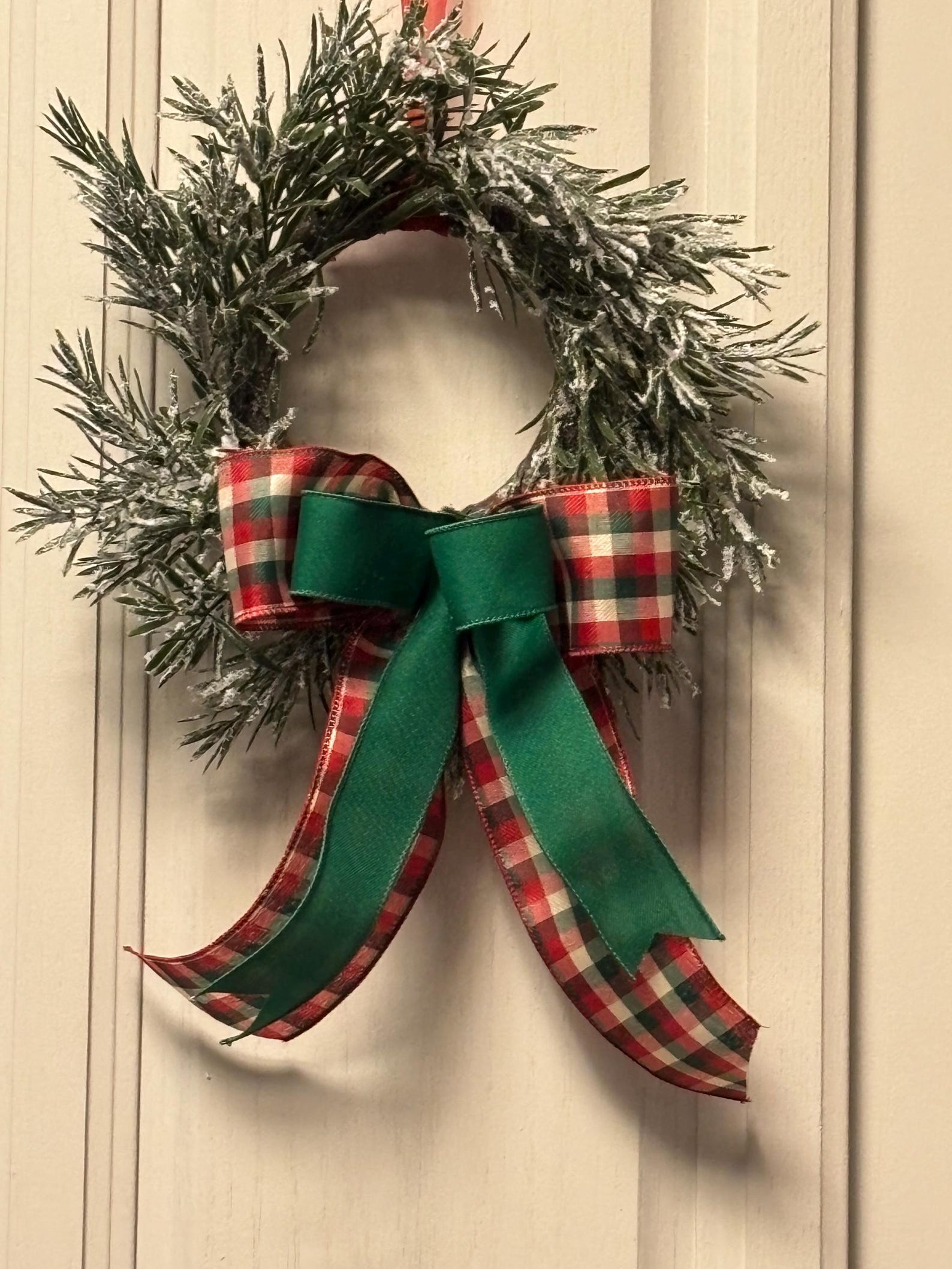 Mini Christmas Wreaths, Kitchen Cabinets Decor, Mini Window Wreaths - Etsy