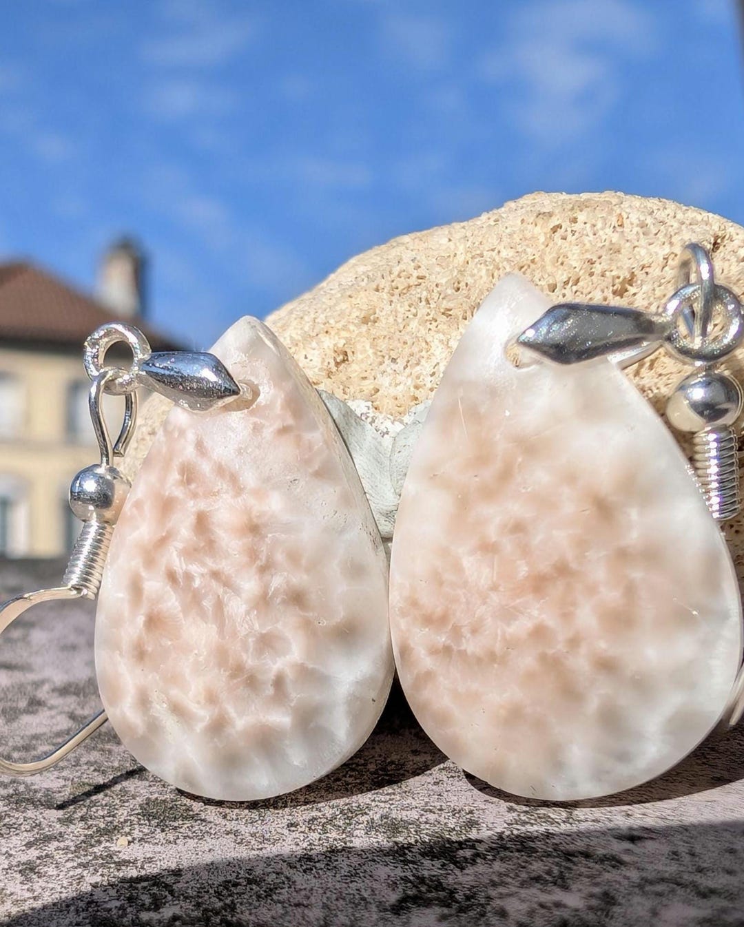 Natrolite Earring, Thomsonite, Pink Larimar, Batu Hanoman Stone, 2.5cm ...