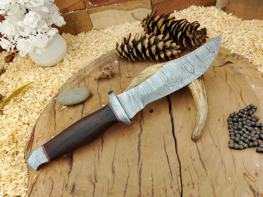 Damascus Bowie Knife Personalized Hunting Knife Walnut Wood Handle With ...