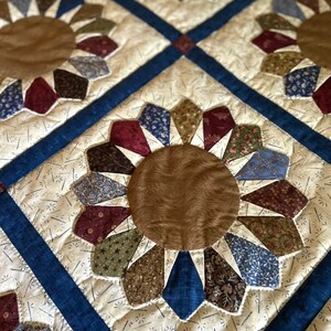 Dresden Quilt, Hand Quilted, Dresden Starburst Pattern, Hand Sewen Quilt, Rich Country Colors ...