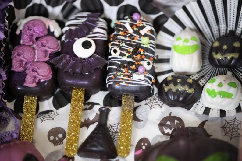 Halloween Cakesicles, Party Favor Box, Halloween Treat Box 7 Items - Etsy