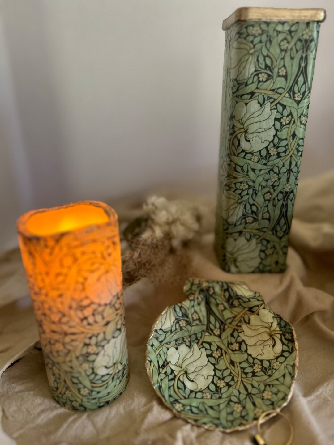William Morris' Art Nouveau Pimpernel Design for Todays Modern World ...