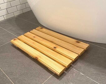 Cedar Bath Mat - Etsy