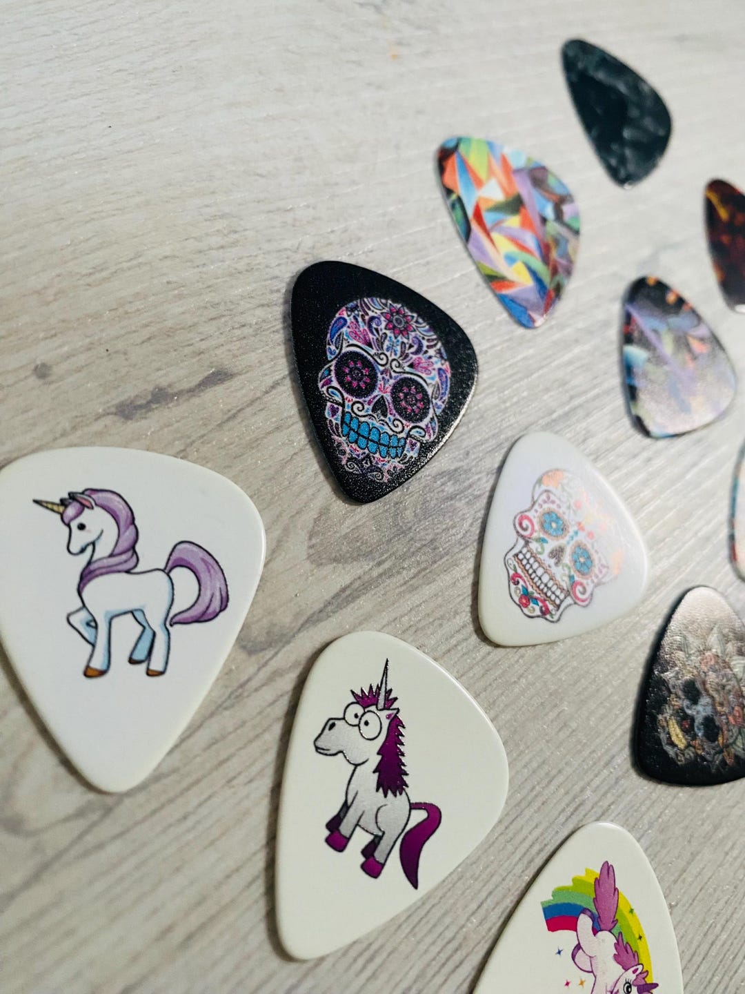Novelty Plectrums Plectrum Pick Picks Guitar Stocking Filler Gifts ...