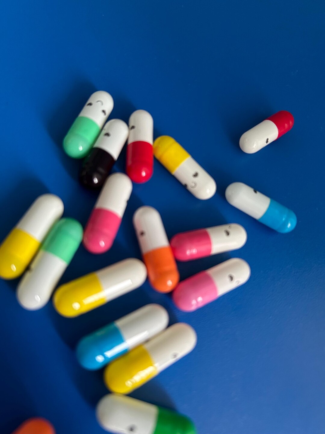 10x Message in a Bottle Pills Capsules Friends Wedding Favours Reasons ...