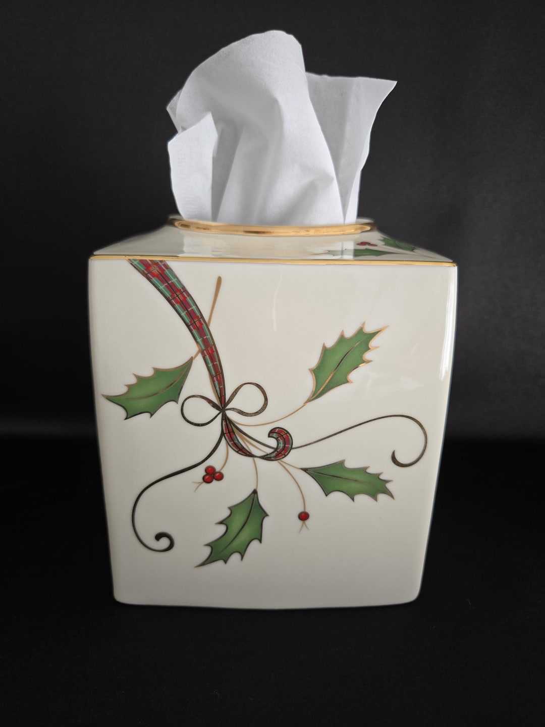 Lenox Holiday Nouveau Tissue Box Cover: Holly & Plaid Ribbon, Gold Trim ...