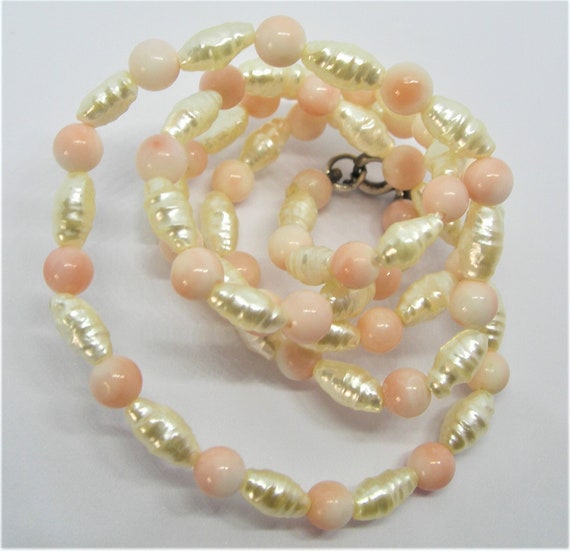 Genuine corals Angel's skin and freshwater pearls nec… - Gem