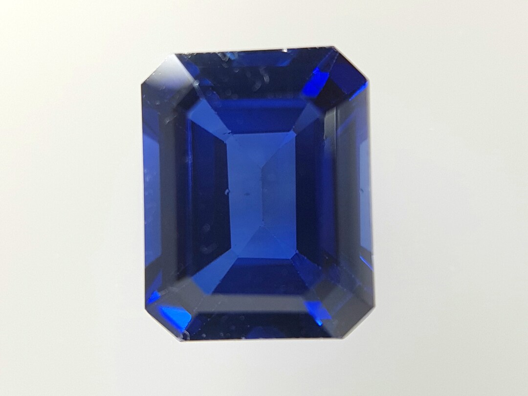 Lab Grown Royal Blue Sapphire Octagon 10X8 Mm., Average Weight Ct.4,34 ...
