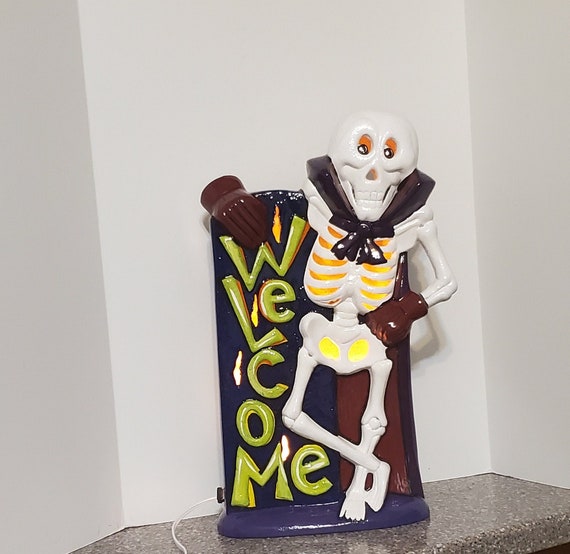 Skeleton Welcome Sign With Lights. Offering a Cute Halloween - Etsy