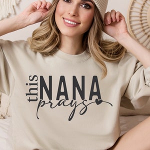 This Nana Prays SVG PNG, Nana Svg, Love Like Jesus Svg, Nana Life Svg, Nana Mode Svg, Mother's ...