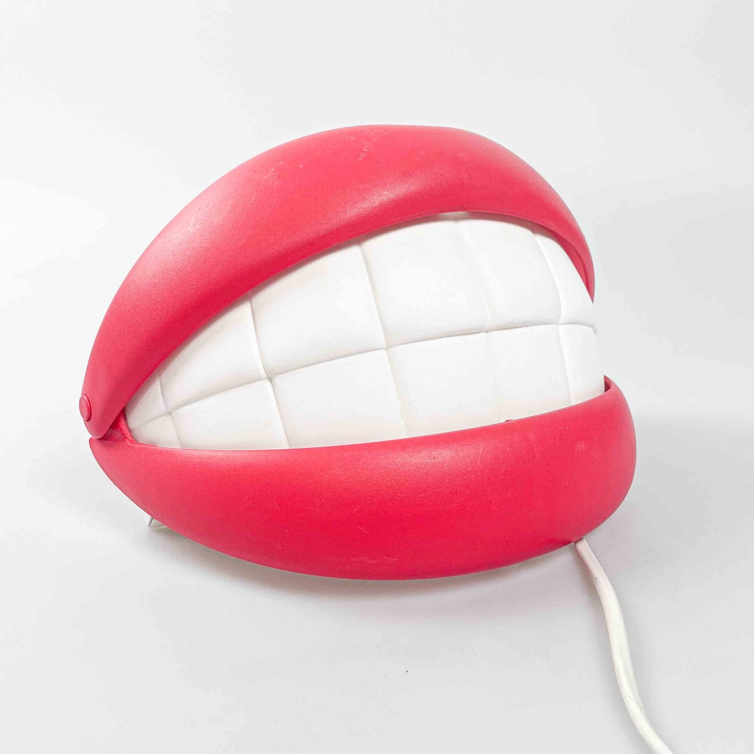 Vintage Pop Art IKEA Flabb Mouth Wall Lamp - Vintage 1990s Design Wall ...