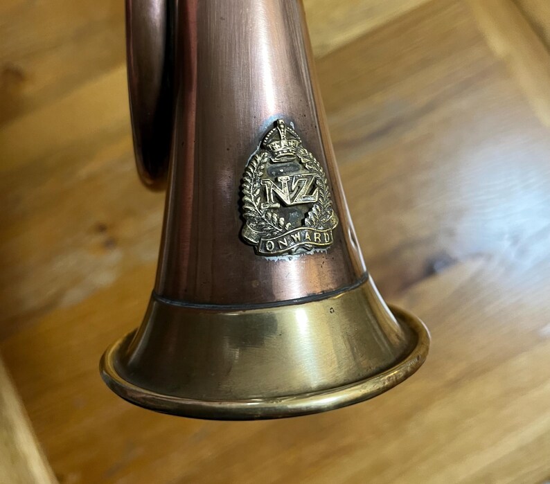 WW2 New Zealand Army Bugle kings Crown - Etsy