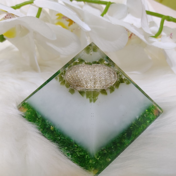 Moldavite Crystal - Etsy