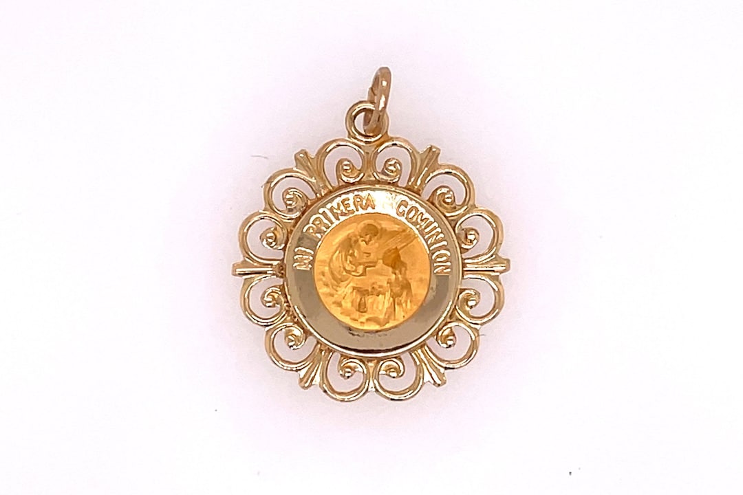 Primera Comunion First Communion 14K Yellow Gold Medallion Colgante ...