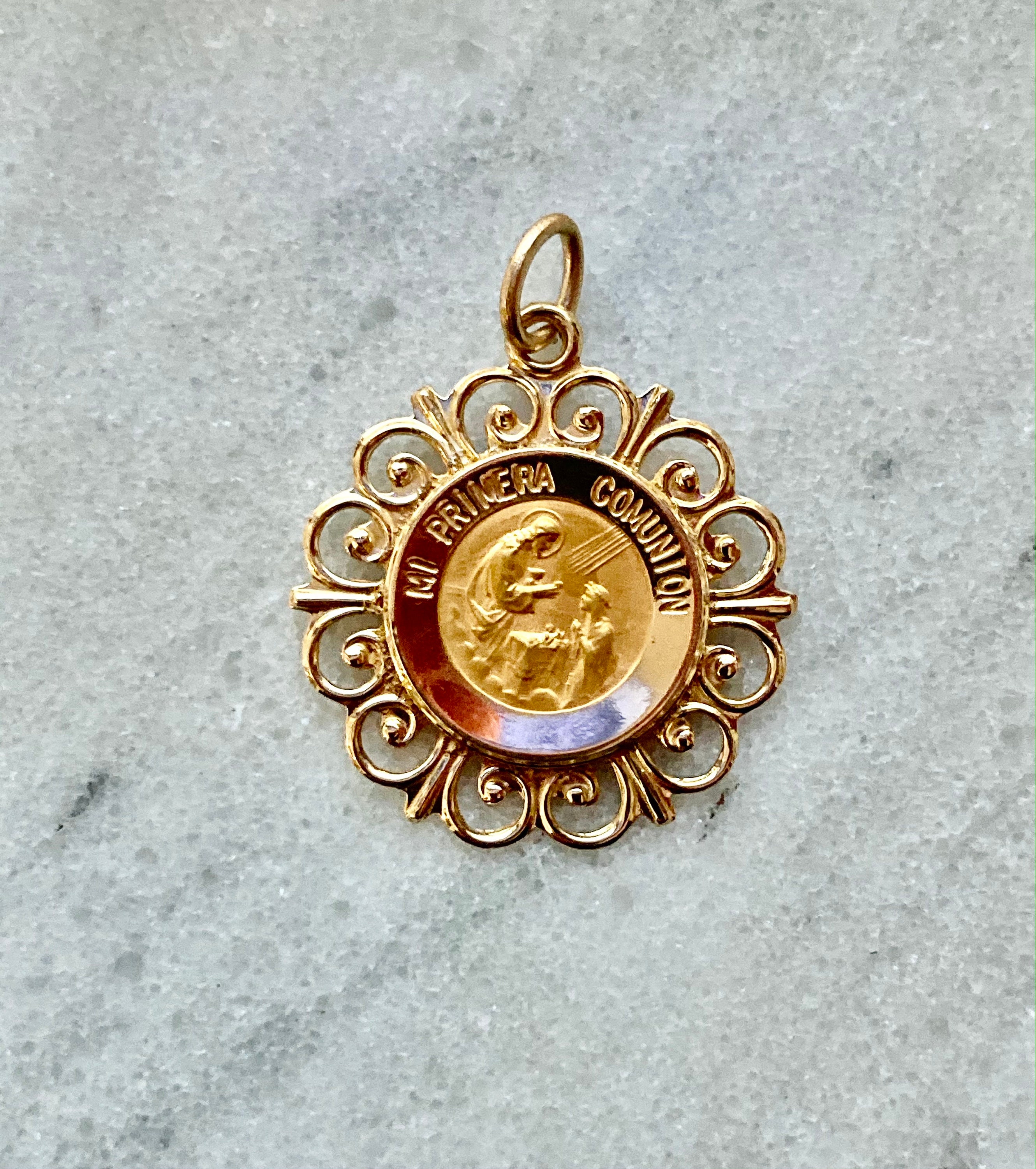 Primera Comunion First Communion 14K Yellow Gold Medallion | Etsy