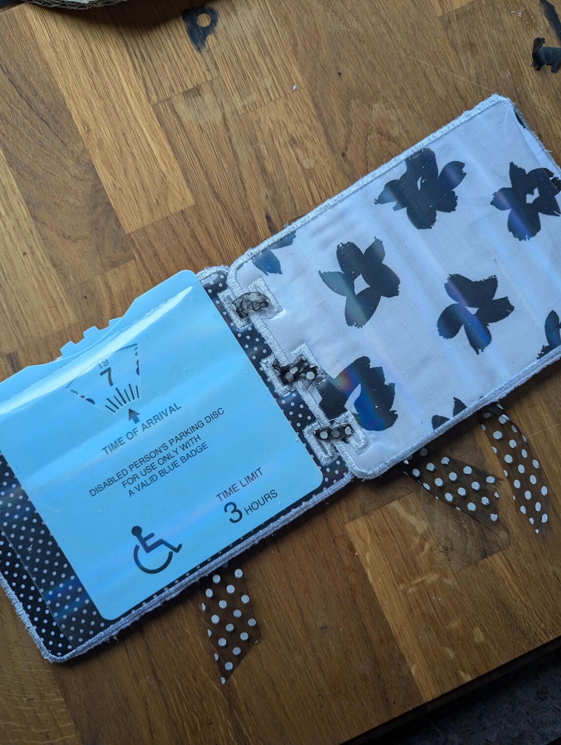 Fidget Case Blue Badge Holder ANY COLOUR - Etsy