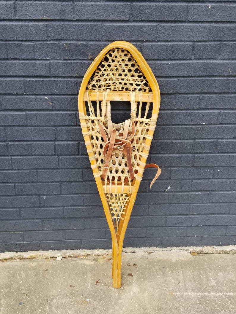 Snowshoe Vintage Pair Cabin Wall Decor Ski Resort Wall - Etsy