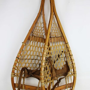 Snowshoe Vintage Pair Cabin Wall Decor Ski Resort Wall - Etsy