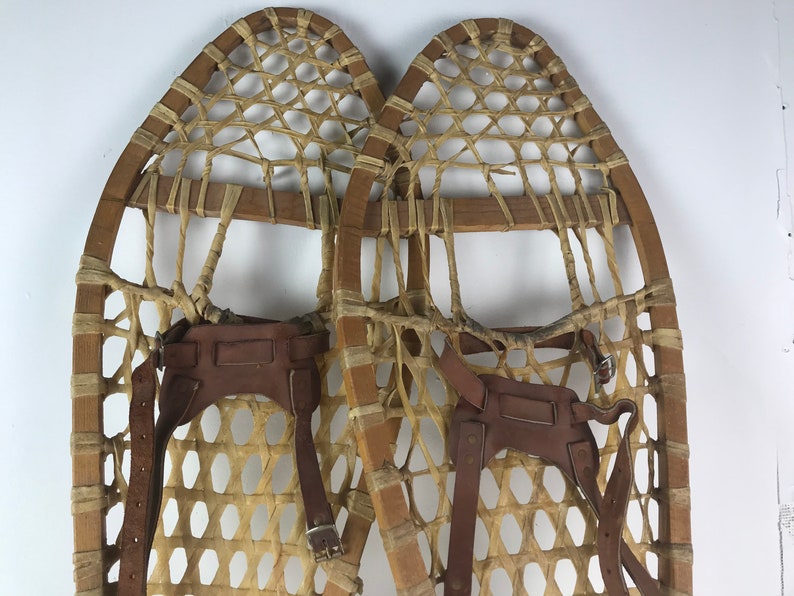 Snowshoe Vintage Pair Cabin Wall Decor Ski Resort Wall - Etsy