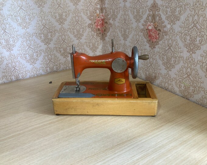 Vintage Sewing Machine. Vintage Toy. Child Sewing Machine.ussr Vintage ...