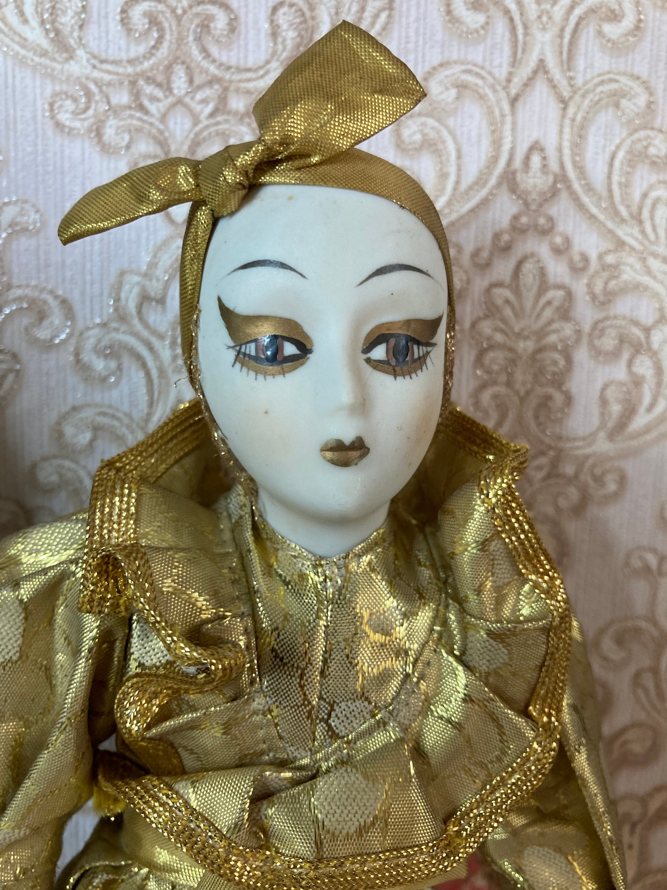 Porcelain Jester Dolls. Porcelain Pierrot Doll, Vintage Harlequin ...