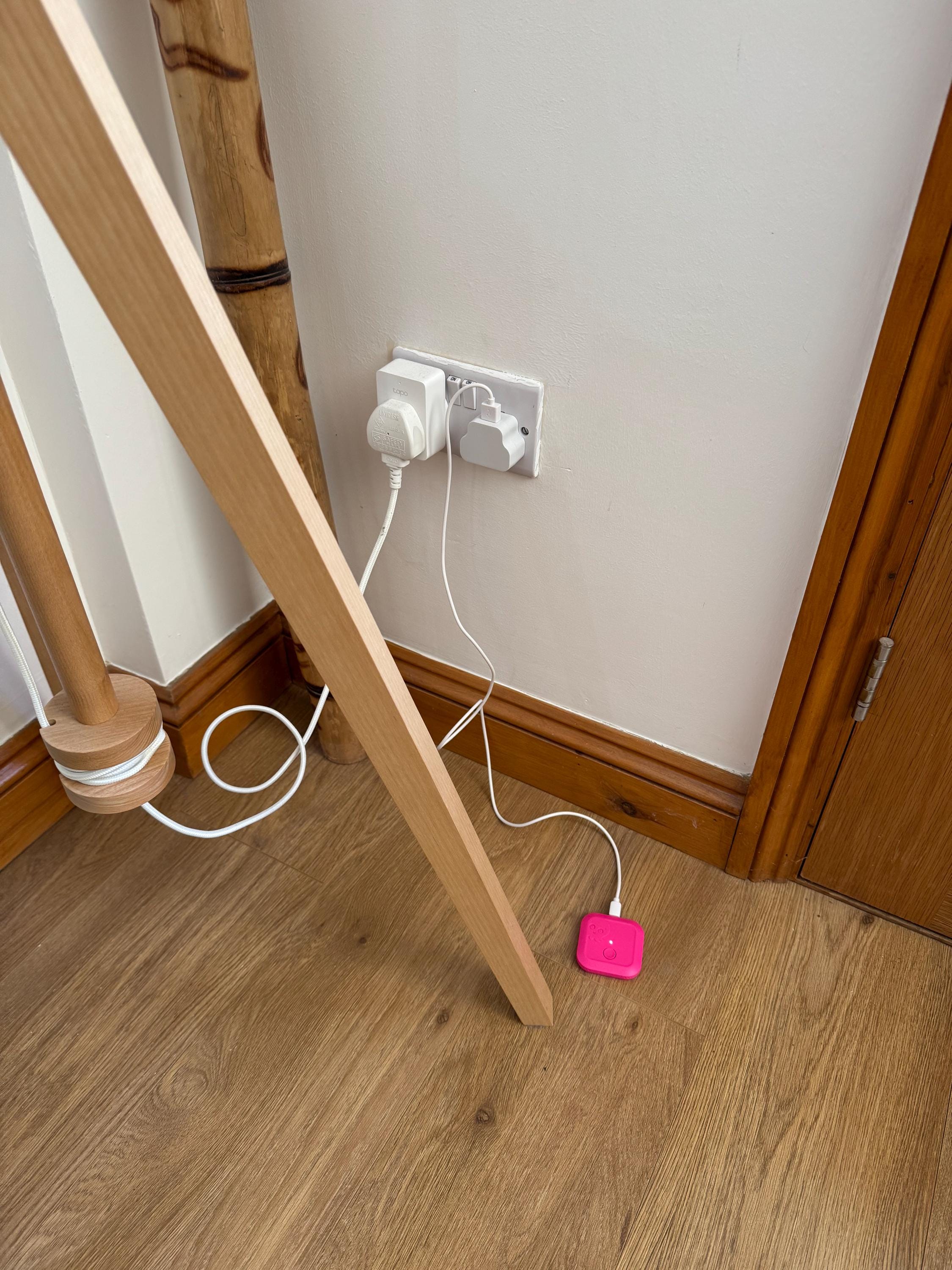 Octopus Home Mini Mount | 3D Printed Cable-free Hub Holder - Etsy UK