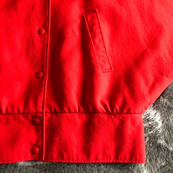 100% Wool Shell Exterior // Vibrant Red Long Sleeve V… - Gem