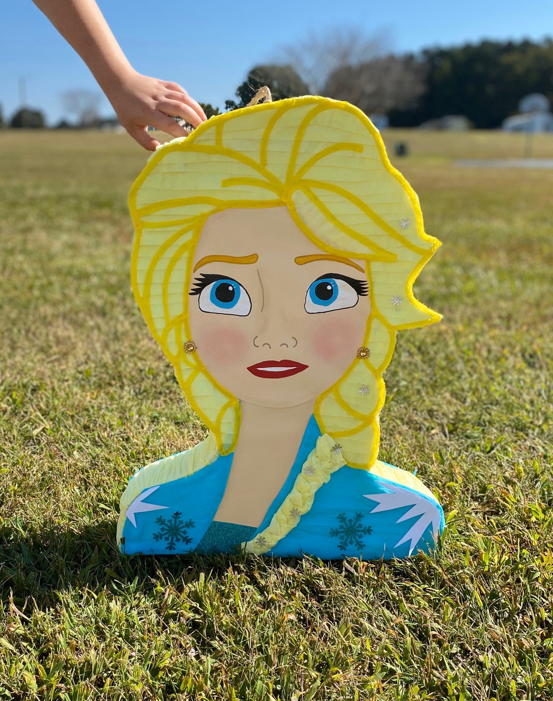 Elsa pinata Frozen 2 party decor Elsa Piñata Princess | Etsy