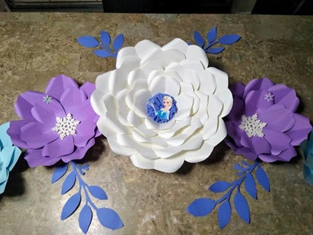Frozen Inspired Paper Flowers Backdrop / Paper Flowers Frozen Birthday ...