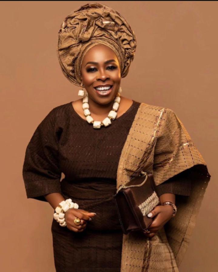 Classic Brown Chocolate With Rose Gold Yoruba Women Buba Top Iro ...