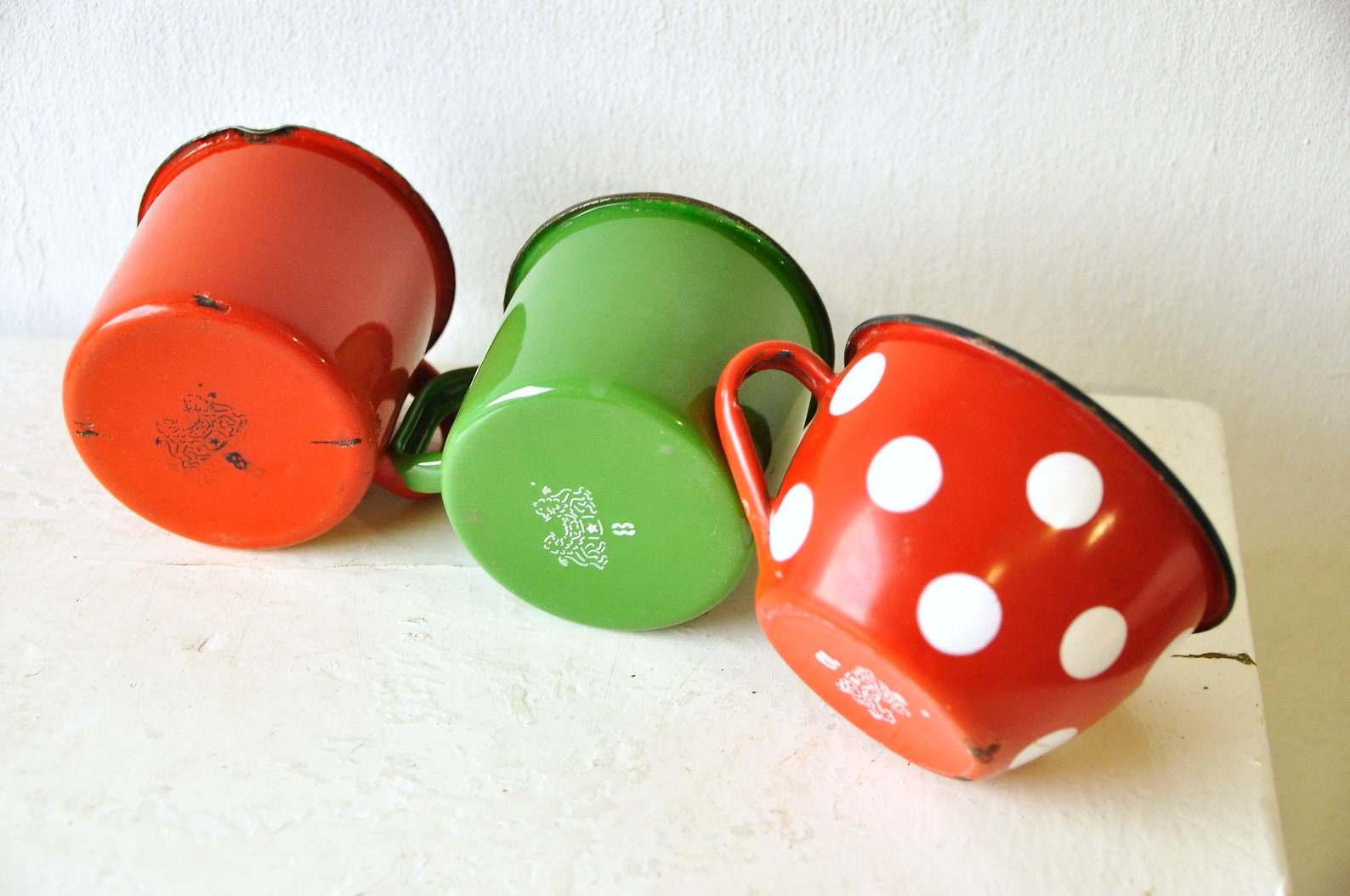 Vintage Enamel Emo Cup Mug Emo Yugoslavia Green Red Polka - Etsy