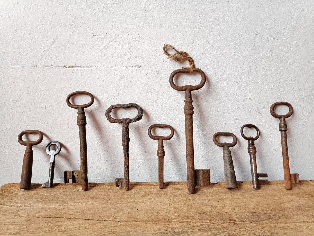 Antique Keys Set, Rustic Keys With Patina, Rustic Keys Set, Set of 9 ...