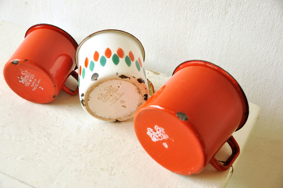 Vintage Enamel Emo Cup Mug Emo Yugoslavia Green Red Polka - Etsy