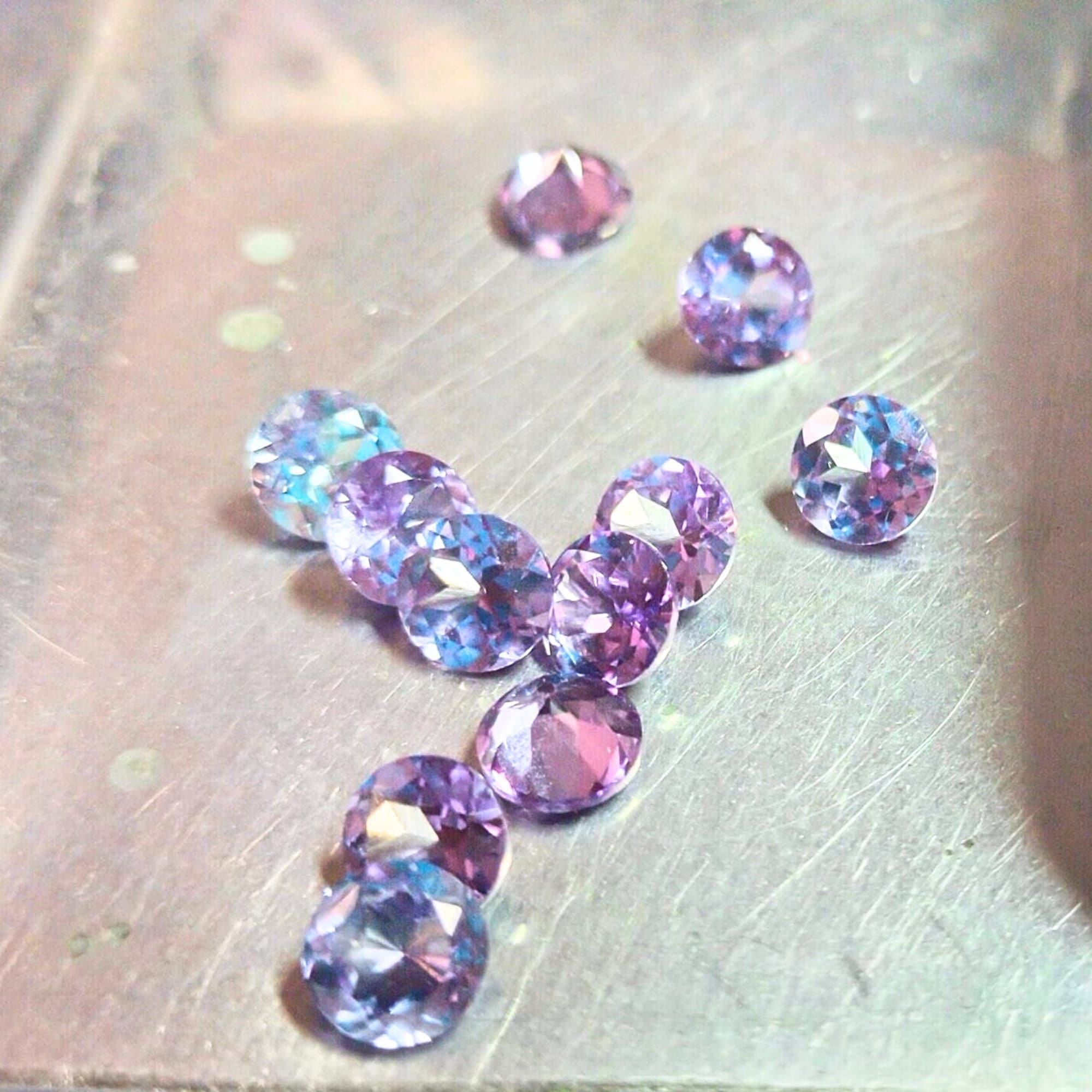 Faceted Alexandrite Gemstone: Color Changing Stone, Round Cut (2MM-15MM ...