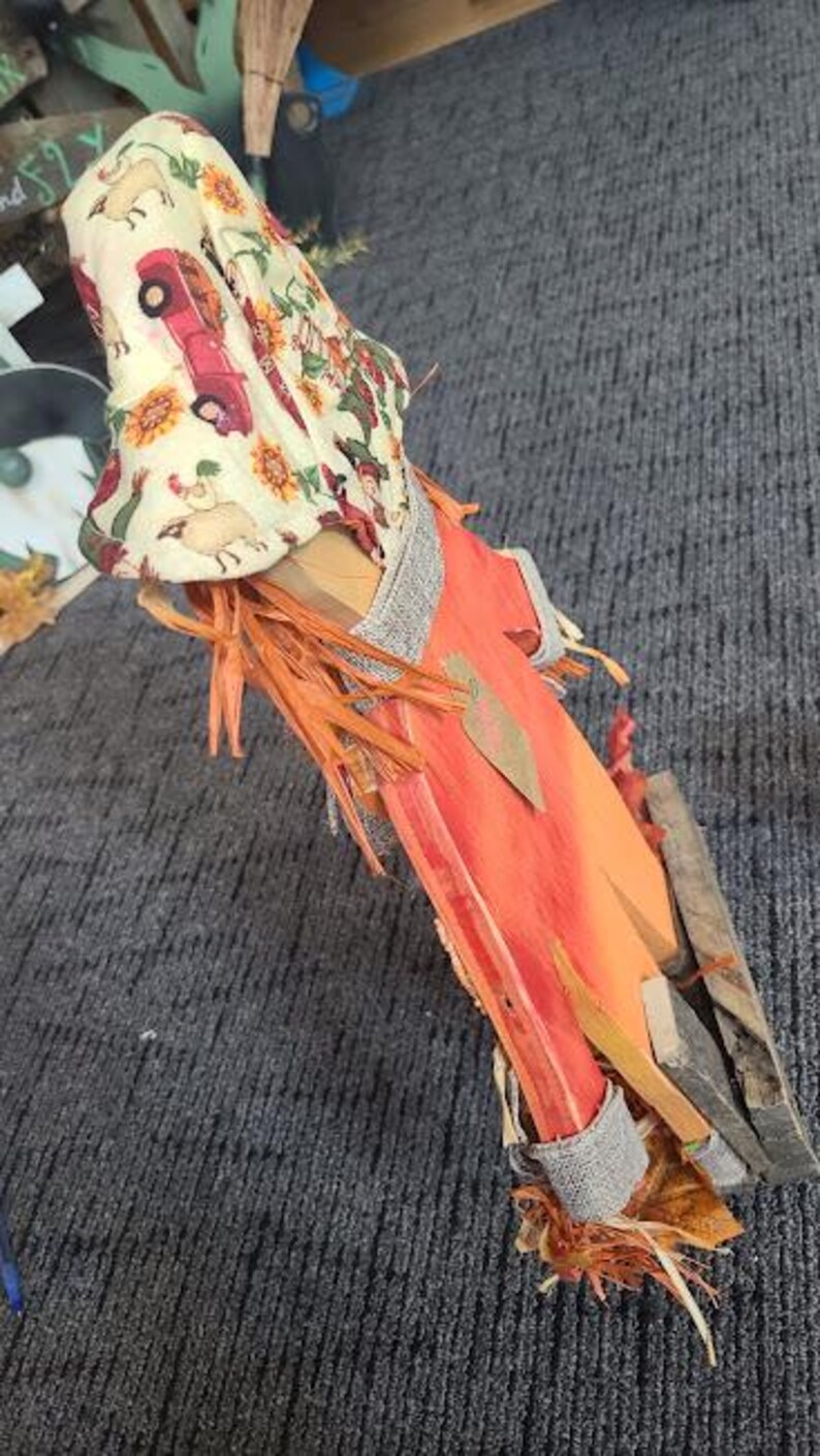 Fall Scarecrow Statue - Etsy