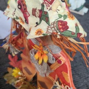 Fall Scarecrow Statue - Etsy